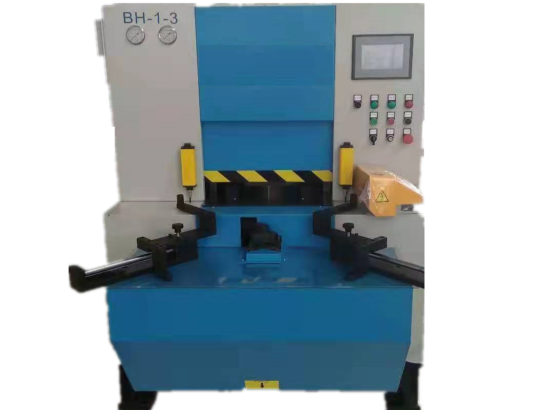 CNC corner forming machine